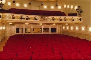 Maxim Gorki Theater | Sehenswert? Kritiken, Bewertungen, Rezensionen ...